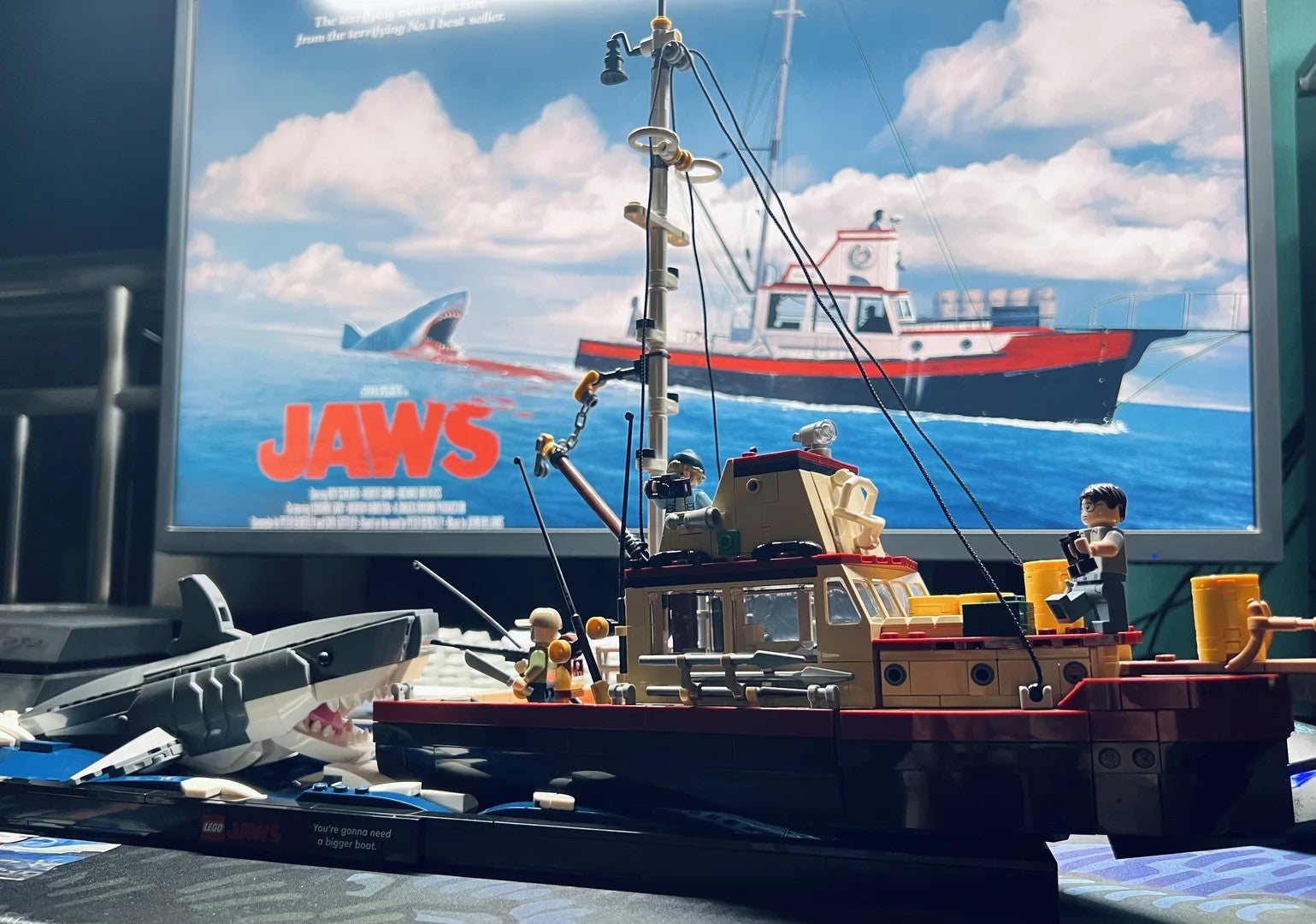 LEGO® Jaws 21350 Display Frame Guide – brickzonehub